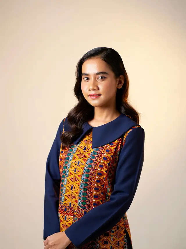 7 Model Dress Batik Modern Kerah Bulat Kombinasi Kain Polos Elegan 2025 ...
