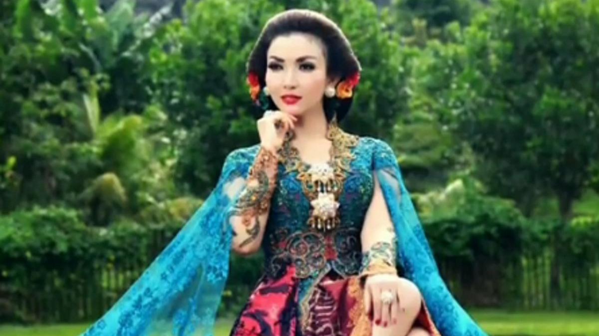 Di Penjara, Roro Fitria Tak Bisa Lagi Makan Melati? - ShowBiz Liputan6.com