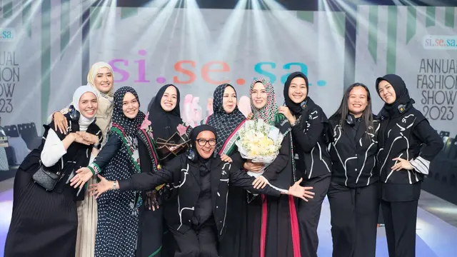 Sisesa Between the Lands Annual Fashion Show Sukses Berkat Koreografer ...