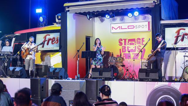 Meriahnya Java Jazz Festival 2026, Aksi Mocca di Stage Bus Curi ...