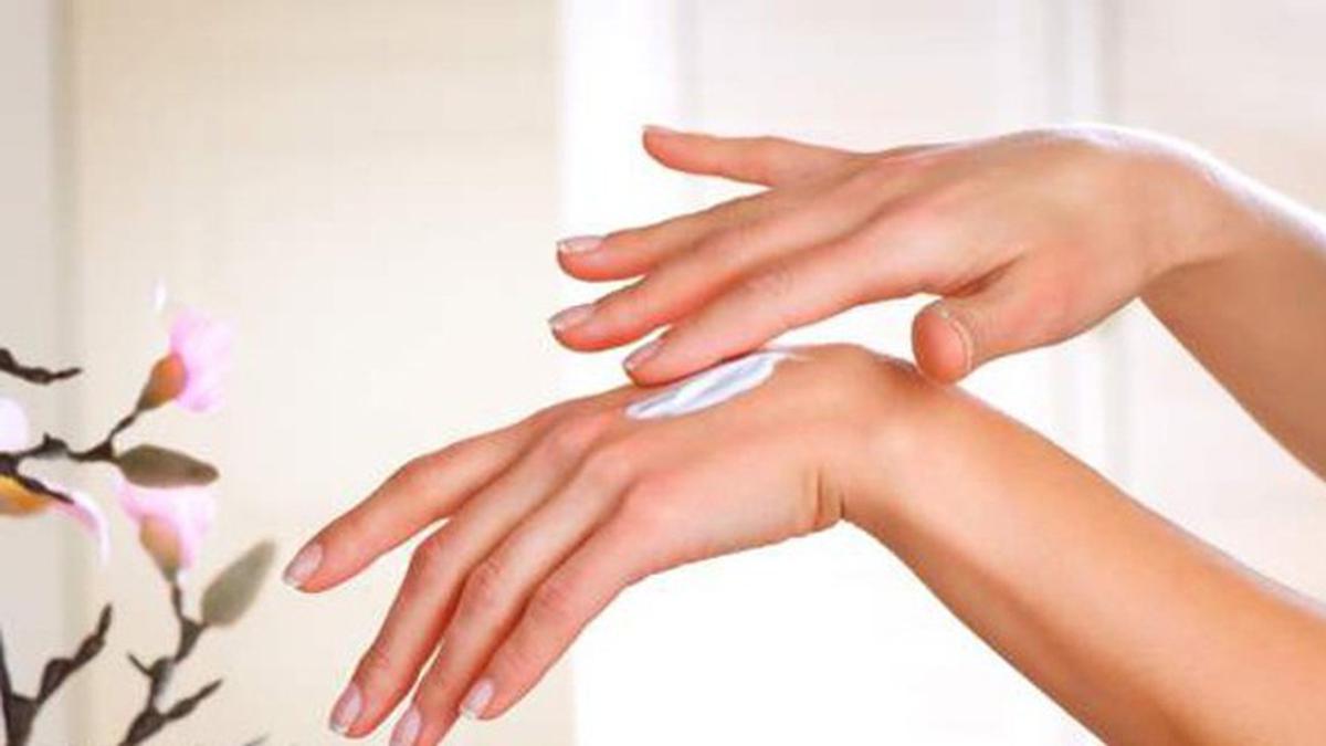 Jangan asal pakai, ini waktu tepat menggunakan hand cream