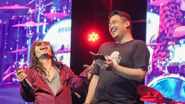 Ipang dan Godbless Sukses Hibur Ribuan Masyarakat pada Puncak Hari Jadi ...