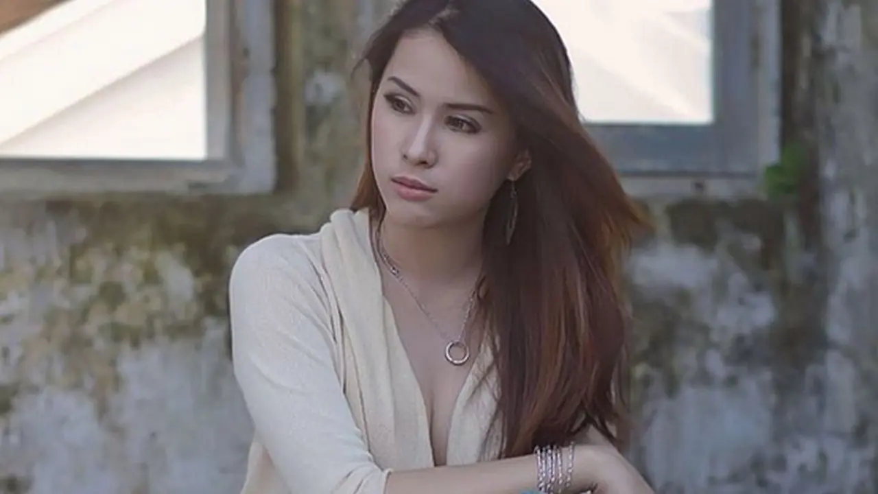 Film Abdullah v Takeshi Buka Karier Sherly Himawan - ShowBiz Liputan6.com