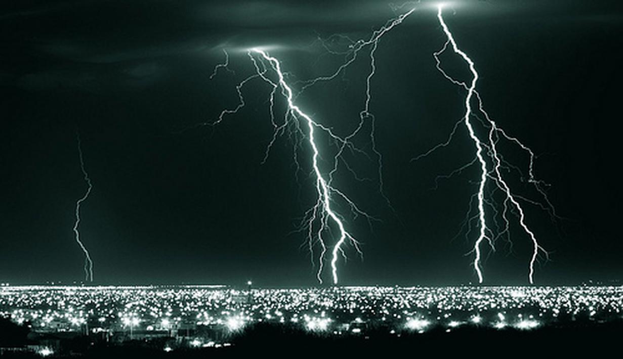 Keren! Ini Foto-Foto Petir Yang Cantik Sekaligus Menakjubkan - Photo ...