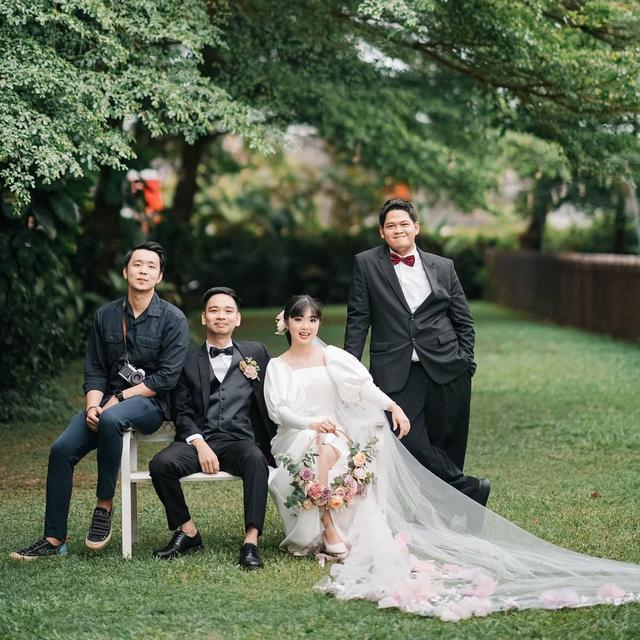 6 Momen Pernikahan YouTuber David GadgetIn dan Windy Gani, Digelar Diam ...