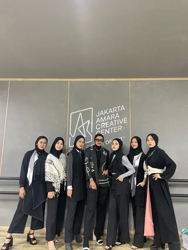Zaura Models x Wall Management: Sukses Meluncurkan Intensive Catwalk Class Batch 1 - ShowBiz ...