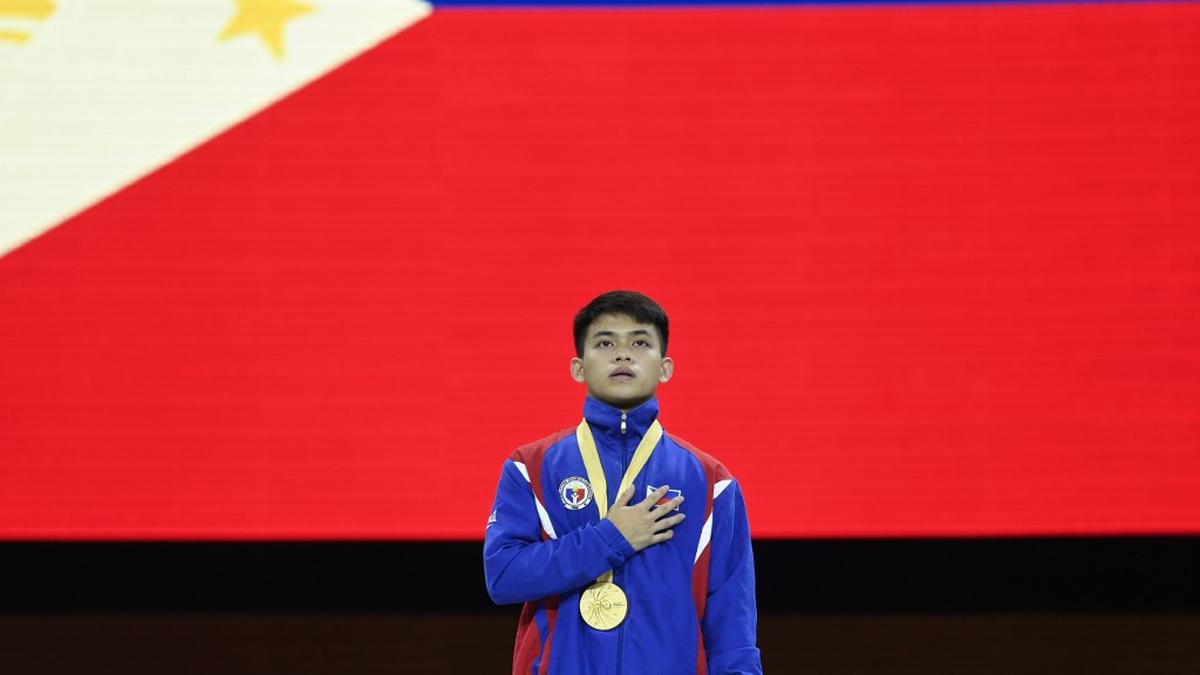 Mengenal Carlos Yulo, Sosok yang Menyalakan Kaldron Api SEA Games 2019