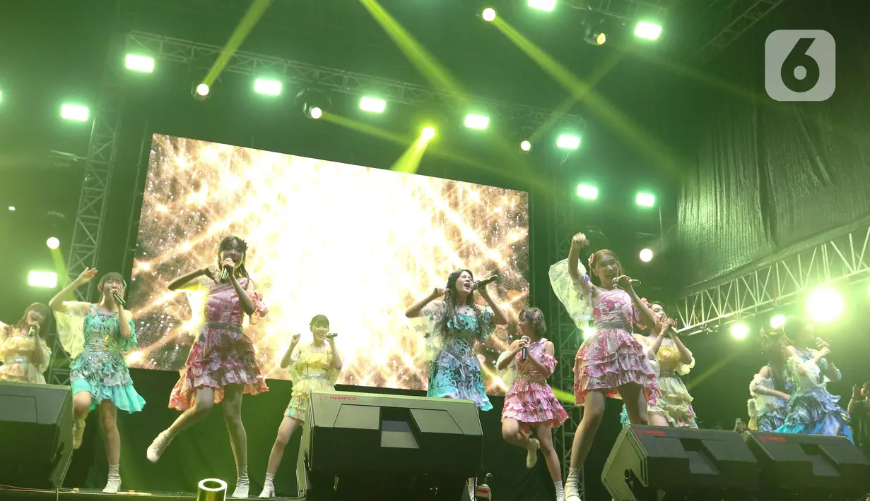 JKT48 Hentak Panggung KapanLagi Buka Bareng BRI Festival 2024 - Foto Liputan6.com