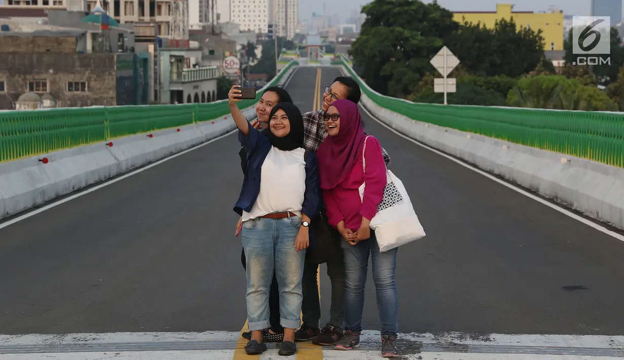 PHOTO: Koridor 13 Transjakarta Sepanjang 9,8 KM Resmi Beroperasi - Foto ...