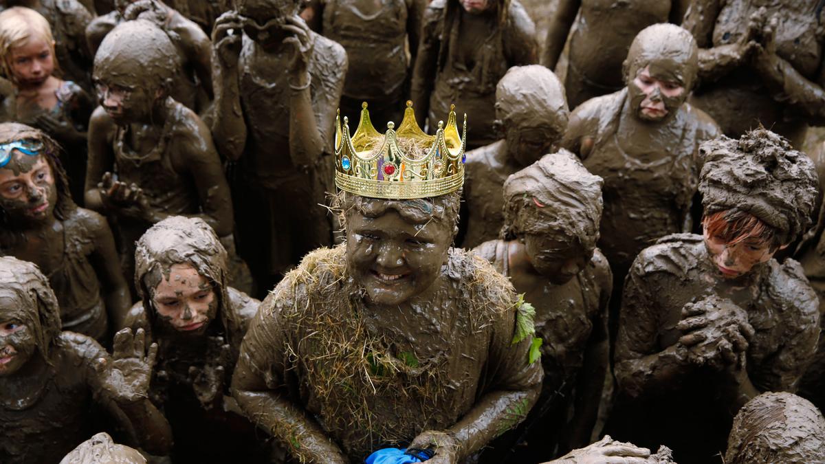 Ratusan Anak di AS Rayakan Perayaan Mud Day - Foto Liputan6.com