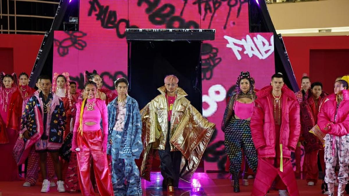 Faboo Debut dengan Deretan Koleksi Busana yang Praktis dari Caren ...