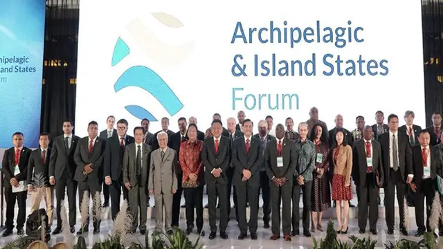 Masih Jadi Ancaman, Isu Illegal Fishing Bakal Dibahas di KTT AIS Forum ...