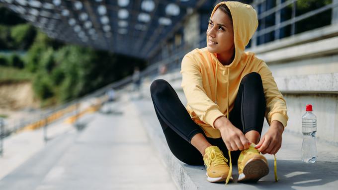 3 Bahan Penghilang Bau Sepatu yang Mudah Kamu Dapatkan di Rumah ...