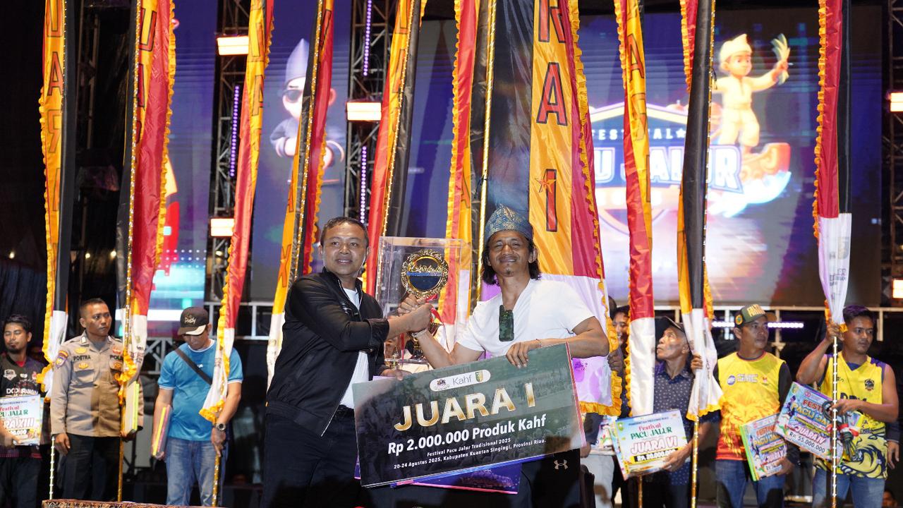 2 Juta Pengunjung Padati Pacu Jalur 2025, Perputaran Uang Capai Rp100 ...