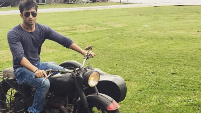 Rindu Shaheer Sheikh Tak Bertemu Keluarga di Hari Raya - ShowBiz ...