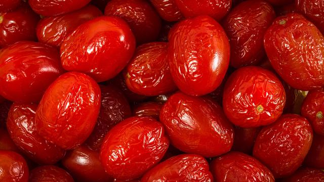 16 Jenis Pohon Buah Pendek tapi Cepat Panen, Cocok untuk Pekarangan Rumah