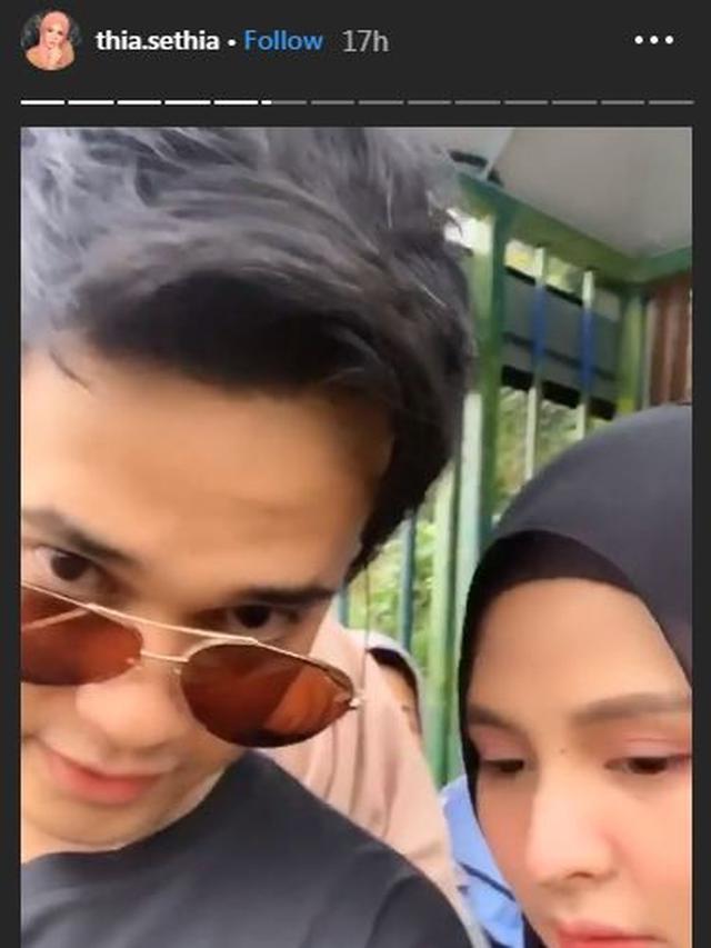 Resmi Cerai, 7 Potret Kenangan Thya Sethya Eks Gadis MMA dan Suami ...
