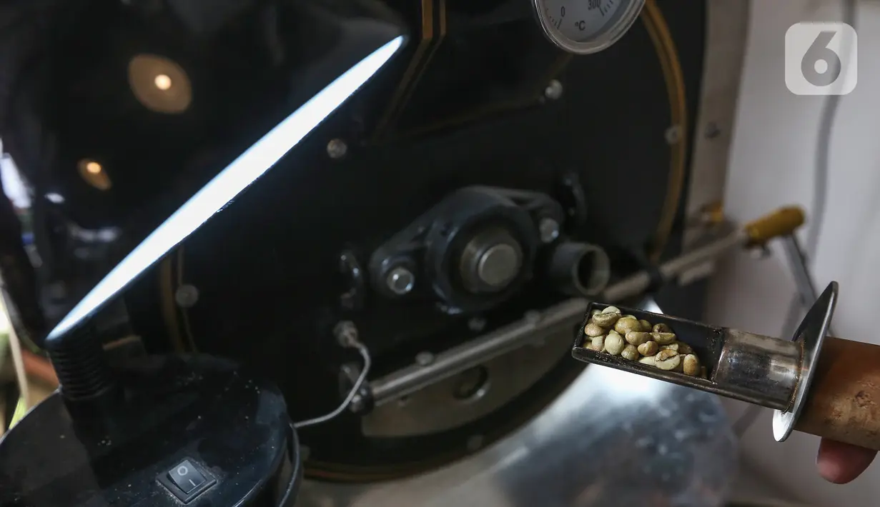 FOTO: Melihat Proses Coffee Roasting, Penentu Aroma dan Karakter Kopi ...