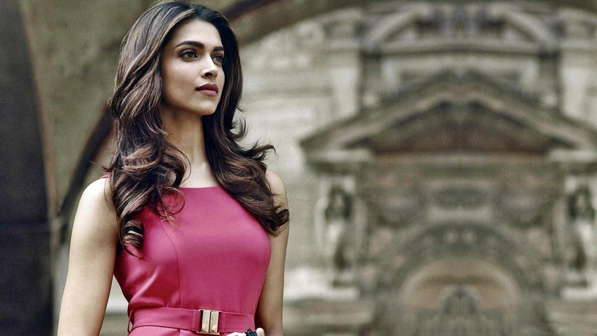 Russell Brand Naksir Deepika Padukone