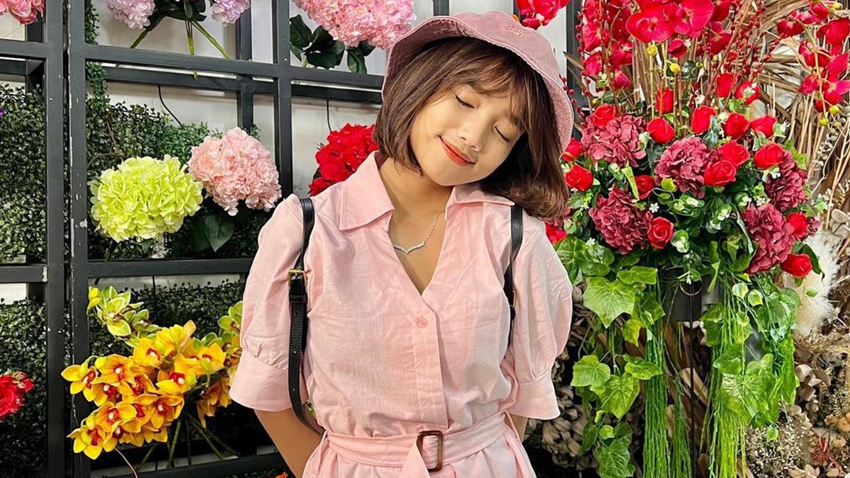 FOTO: Gaya Fuji Pakai Topi, Tampil Keren