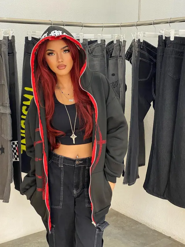 6 Potret Terbaru Queennara Anak Liza Natalia yang Makin Swag, Mirip ...