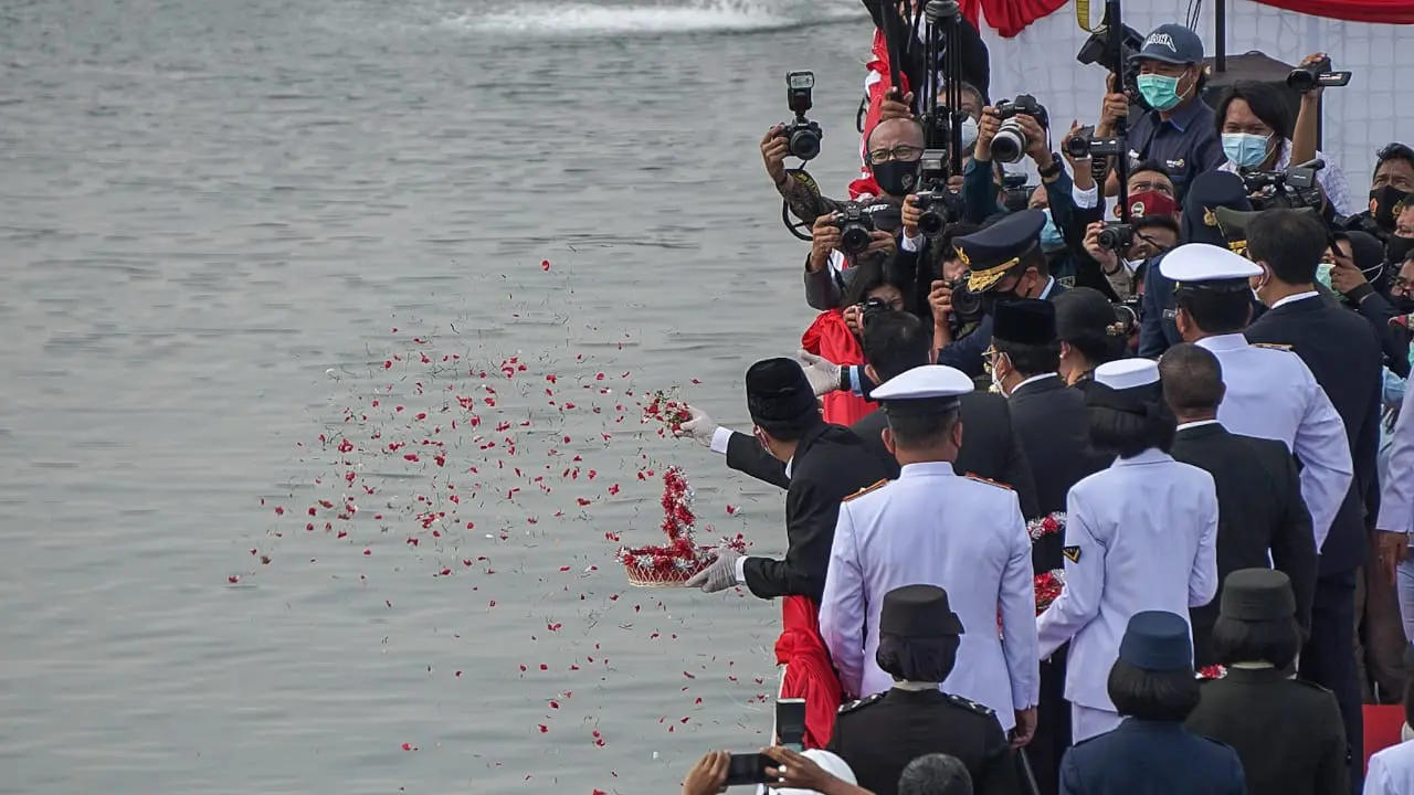 Lirik Lagu Gugur Bunga oleh Ismail Marzuki, Ini Makna dan Kisah Dibalik ...