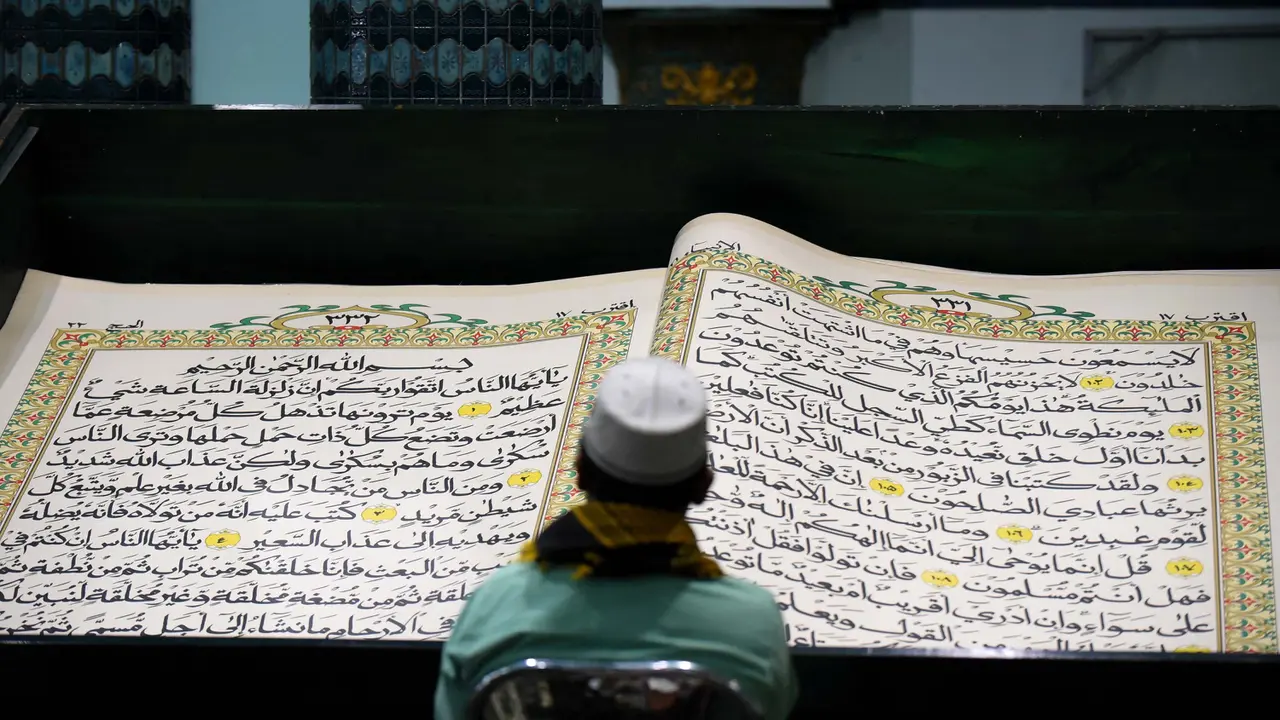 Yasin Ayat 82, Memaknai Kekuatan Kalimat 'Kun Fayakun' dalam Al-Qur’an ...