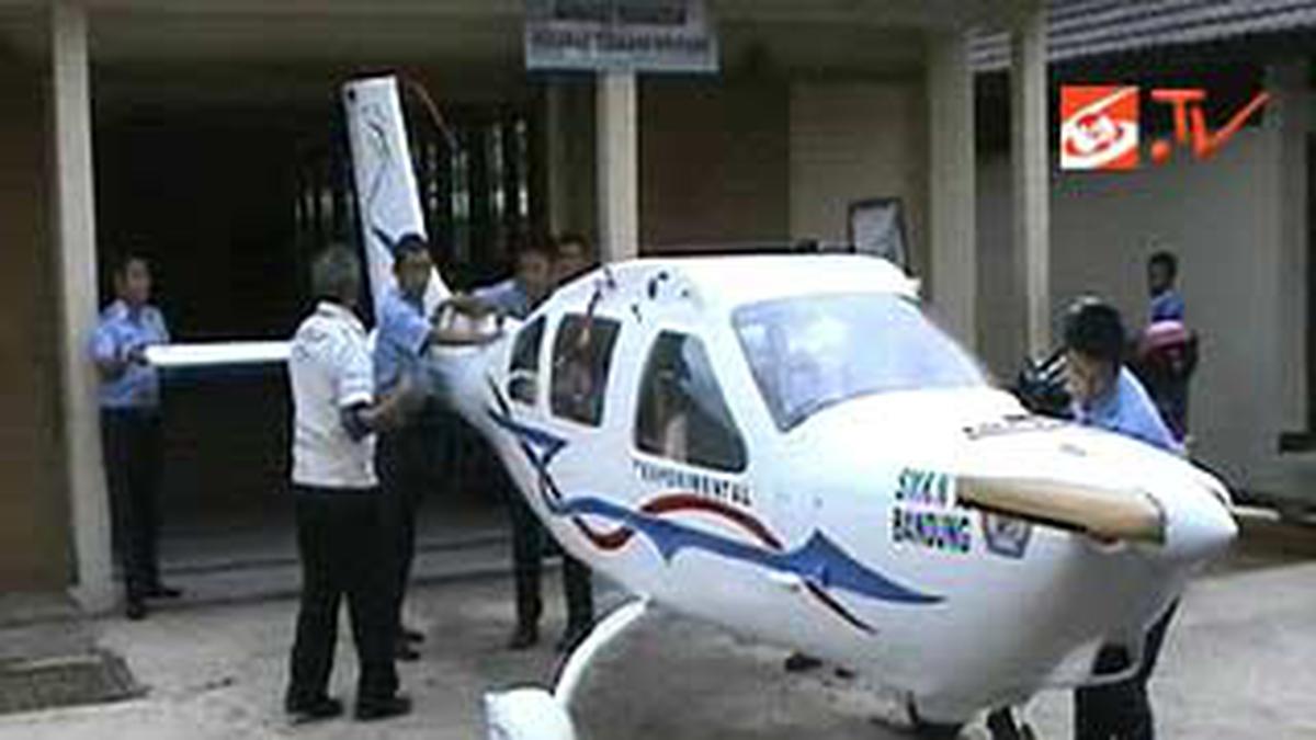 Wow, Siswa SMKN 12 Bandung Rakit Pesawat - News Liputan6.com