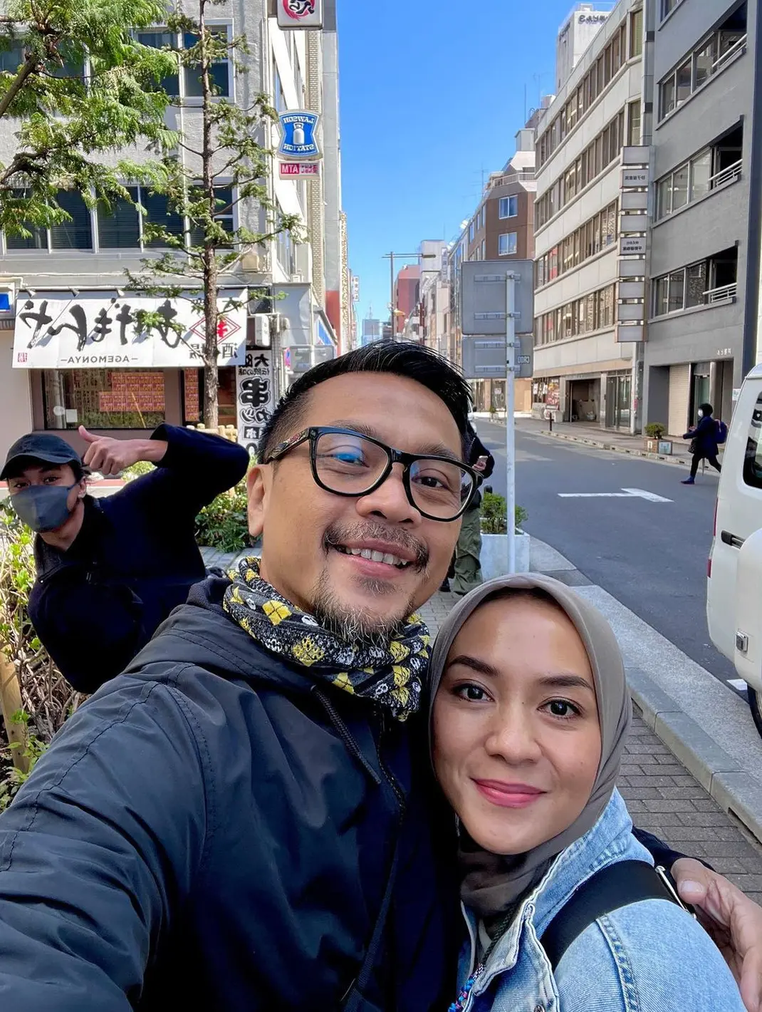 Potret Enno Lerian Liburan ke Jepang Bersama Empat Anak Tanpa Pengasuh, Bawa Mpon-mpon hingga ...