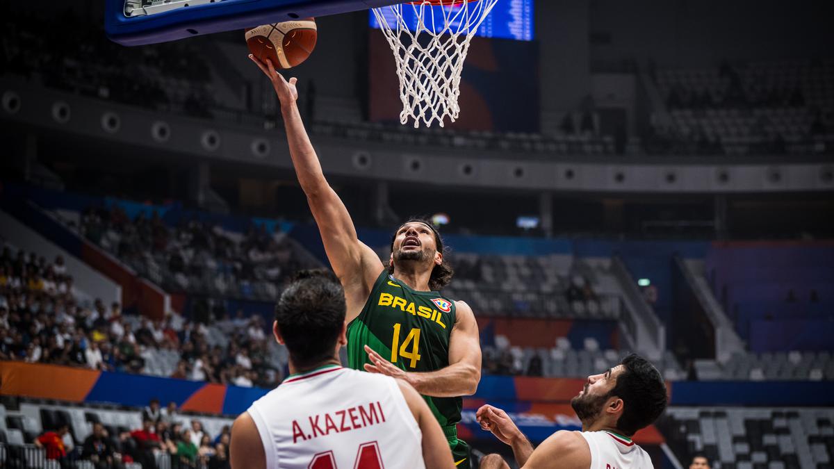 FIBA World Cup 2023: Brasil Lumat Iran - Bola Liputan6.com