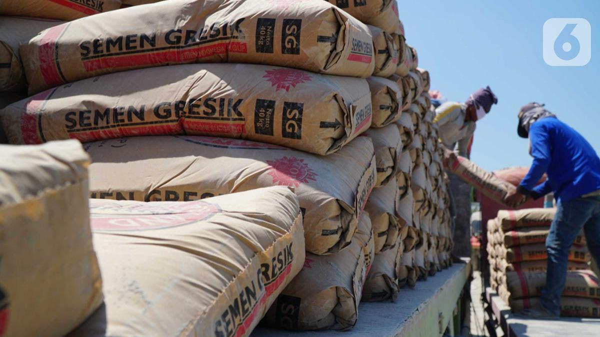 FOTO: Penghargaan Outstanding Company 2021 untuk SMGR - Foto Liputan6.com