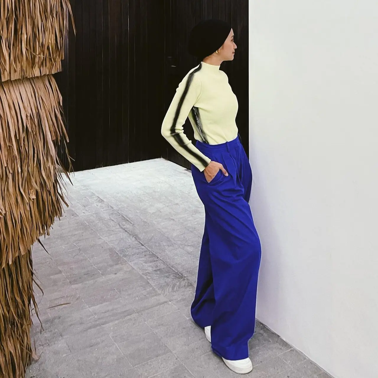 6 Gaya Hijab Ayudia Bing Slamet nan Kasual, Cocok untuk Ngumpul Santai ...