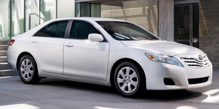 Toyota Camry Raih Lima Bintang Uji Tabrak - Berita Otosia.com