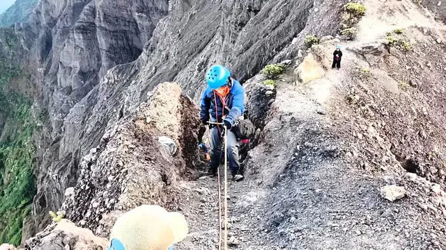 Pendakian Ekstrem Gunung Raung Jatim, Tantangan Lewati 4 Puncak dan Jalur Shiratol Mustaqim ...