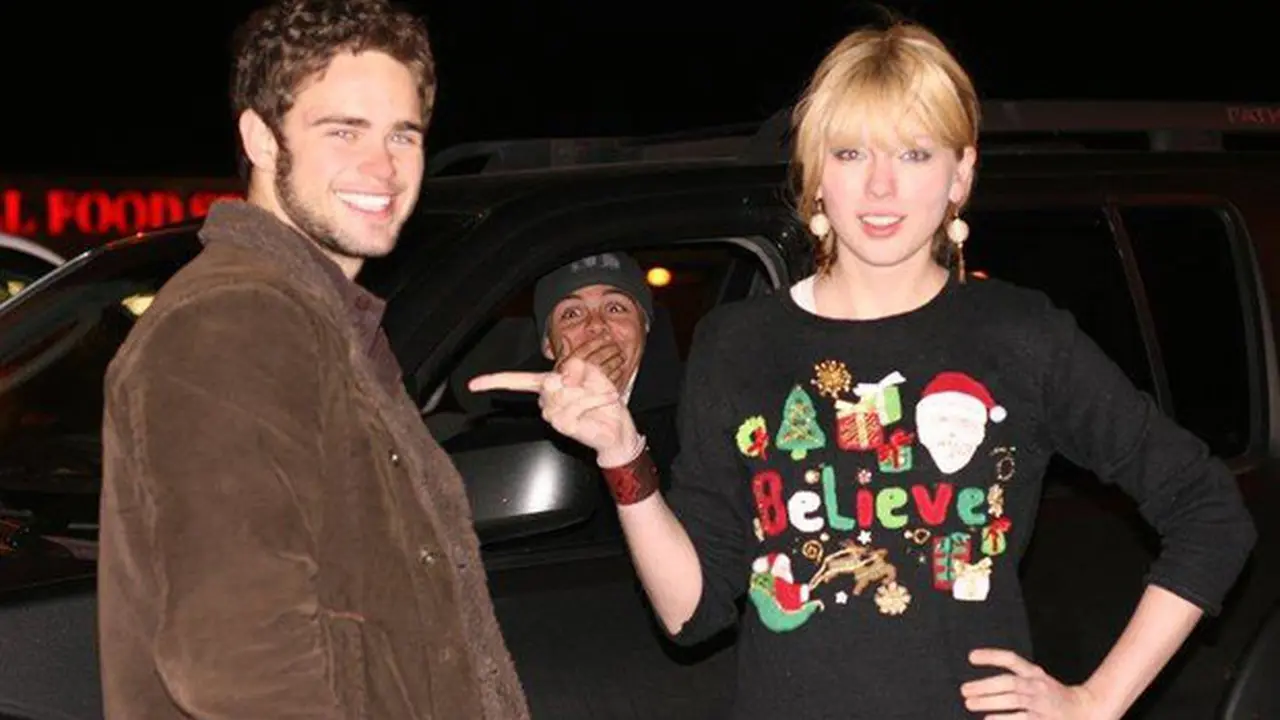 6 Lagu Galau Taylor Swift Untuk Mantan Pacarnya - ShowBiz Liputan6.com