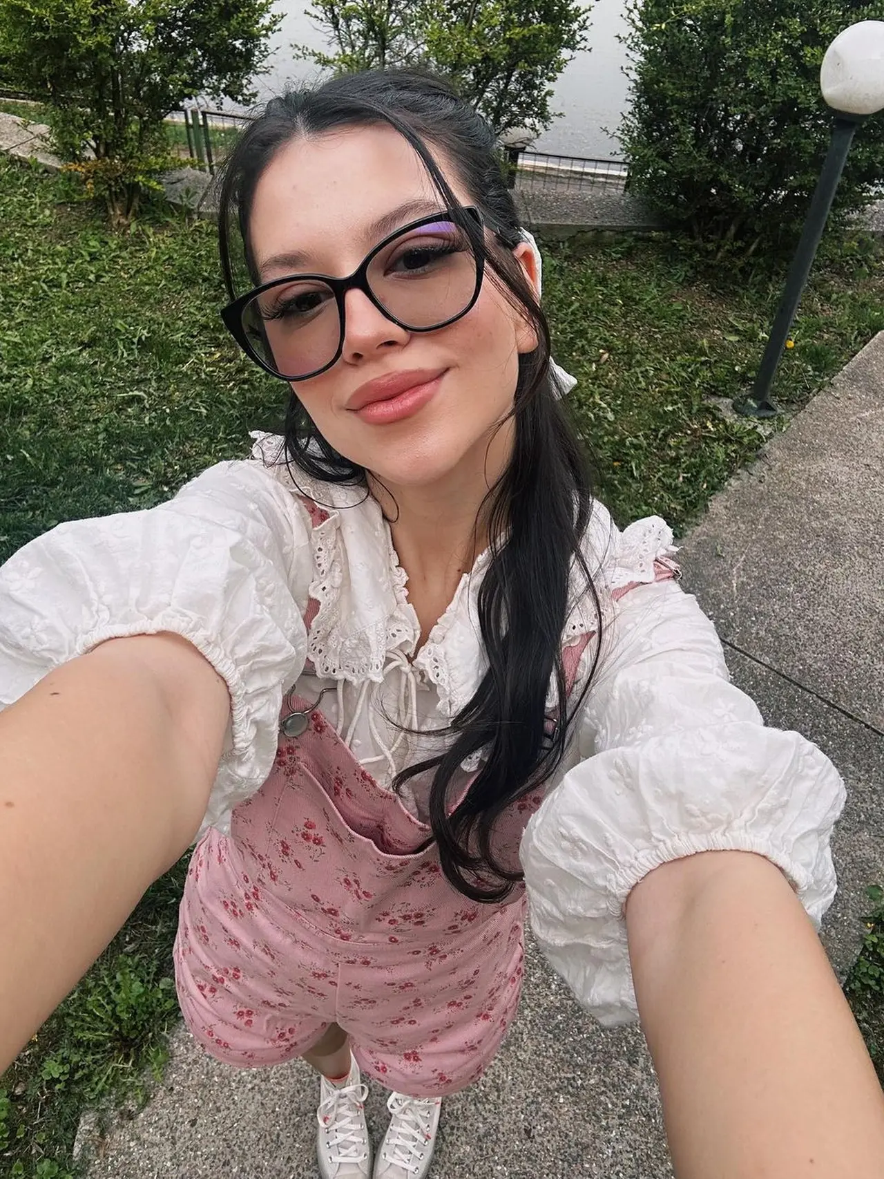 7 Potret Terbaru Cleopatra Stratan Penyanyi Cilik ‘Zunea-Zunea’, Sudah ...