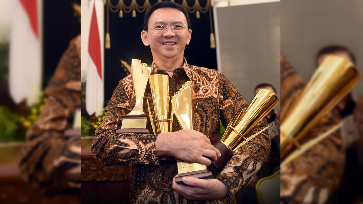 Top 3: Ahok Borong 4 Penghargaan di Istana Negara - News Liputan6.com