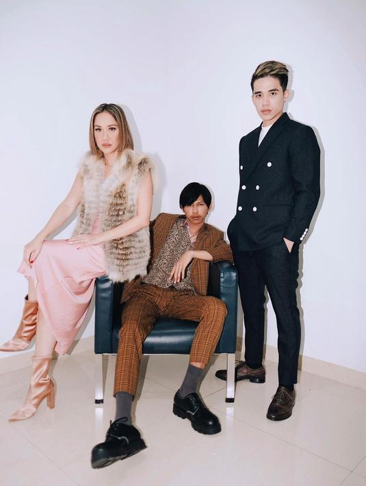 10 Potret Perubahan Gaya Juara X Factor Indonesia 2022 Alvin Jonatan ...