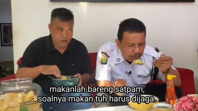 6 Guyonan Bapak-Bapak Ini Jadi Meme Lucu, Bikin Senyum - Hot Liputan6.com