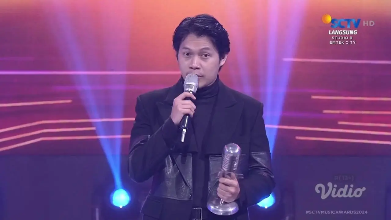 Baru Rilis Dua Single, Rony Parulian Sudah Jadi Penyanyi Solo Pria Paling Ngetop di SCTV Music ...