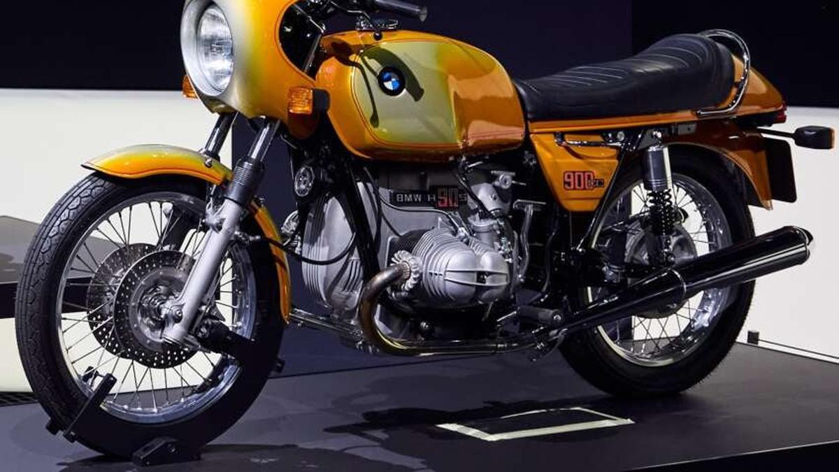 Terinspirasi Motor Balap, BMW Motorrad Luncurkan R12S 2025 - Otomotif ...