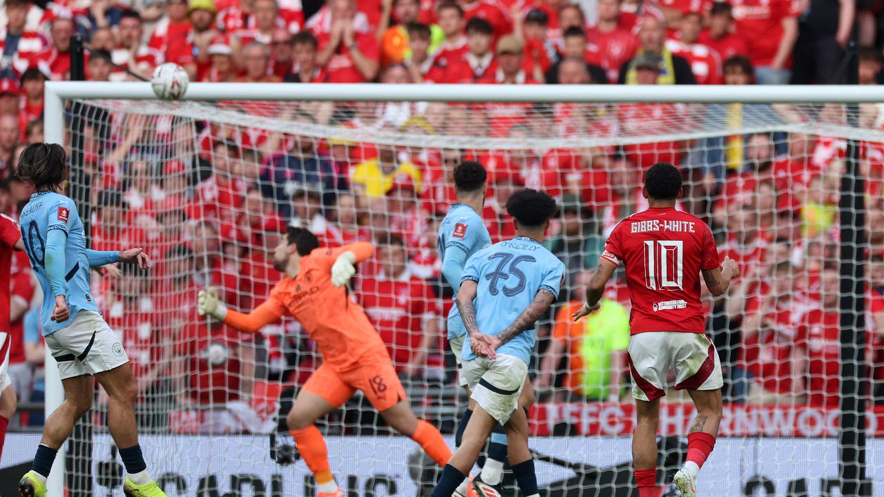 Hasil Piala FA: Singkirkan Nottingham Forest, Manchester City Ditantang ...
