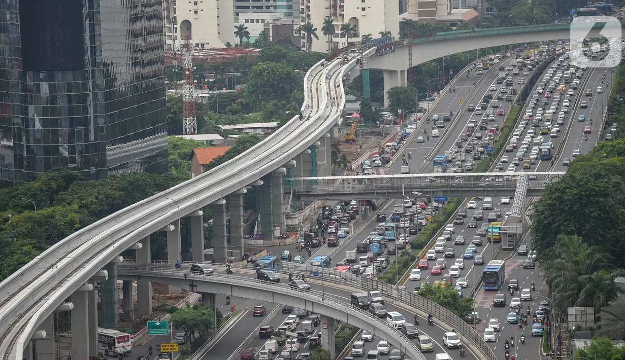 FOTO: Mundur dari Jadwal, Proyek Pembangunan LRT Rampung Desember 2021 ...