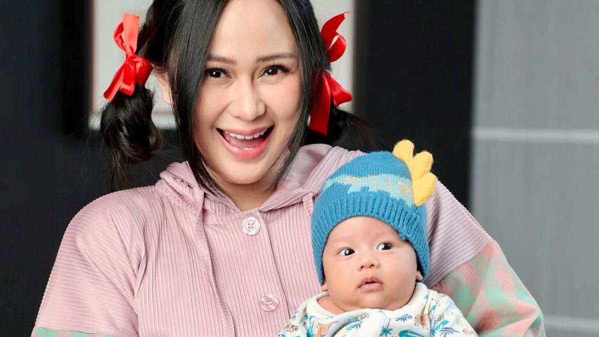 Momen Denise Chariesta Asuh Baby Jaden Bowen, Berusaha Jamin Hidup yang Layak bagi Anaknya ...