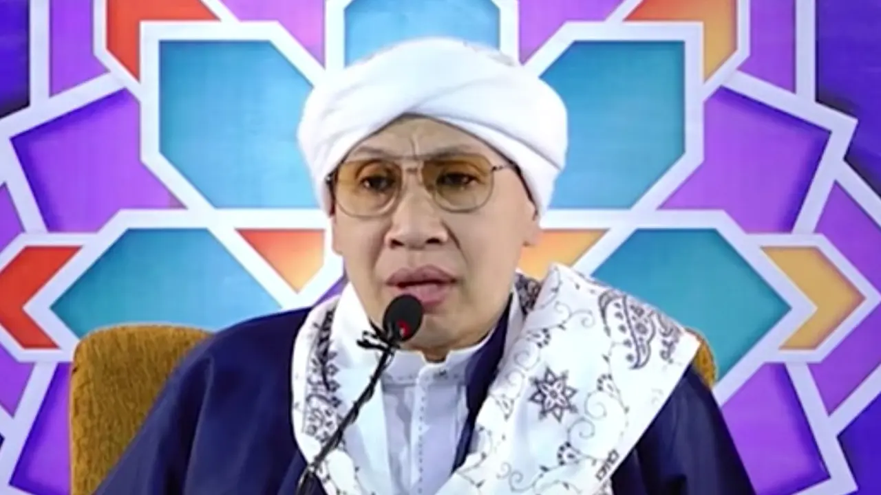 Hukum Membaca Al-Qur’an di HP saat Haid Menurut 4 Mazhab, Penjelasan ...