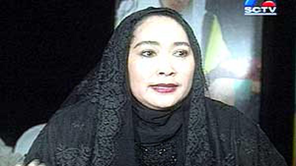 Yenny Rachman Menggelar Peragaan Busana Muslim