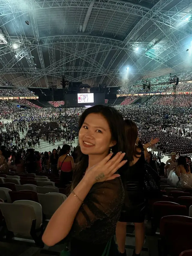6 Potret Felicia Tissue Kenang Konser Taylor Swift di Singapura, Tepat ...