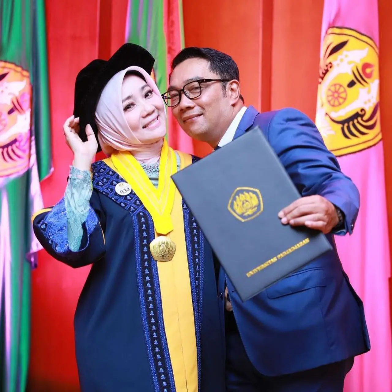 6 Potret Wisuda S3 Atalia Praratya Istri Ridwan Kamil, Raih IPK Sempurna - Hot Liputan6.com