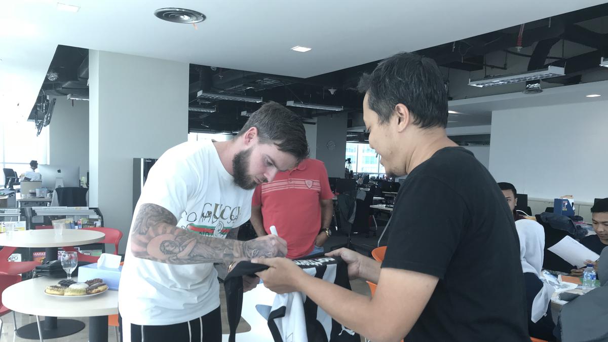 Ini Penilaian Danny Guthrie Tentang Liverpool dan MU