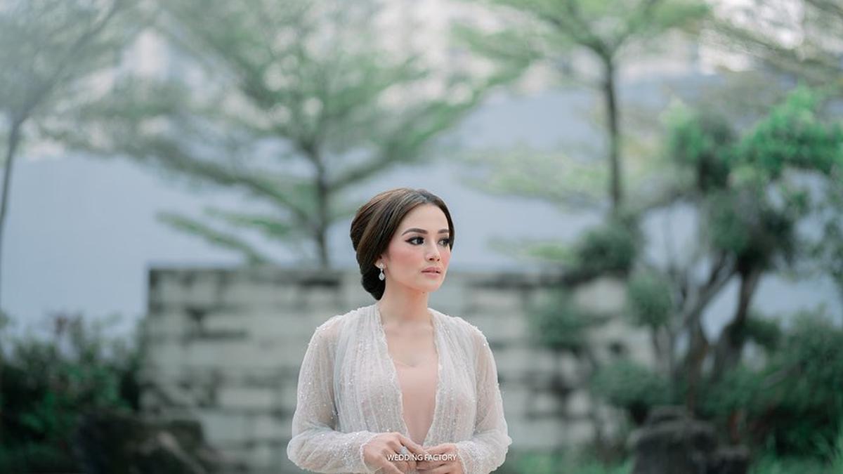 Cantiknya Citra Monica di Hari Pernikahan Bersama Ifan Seventeen ...